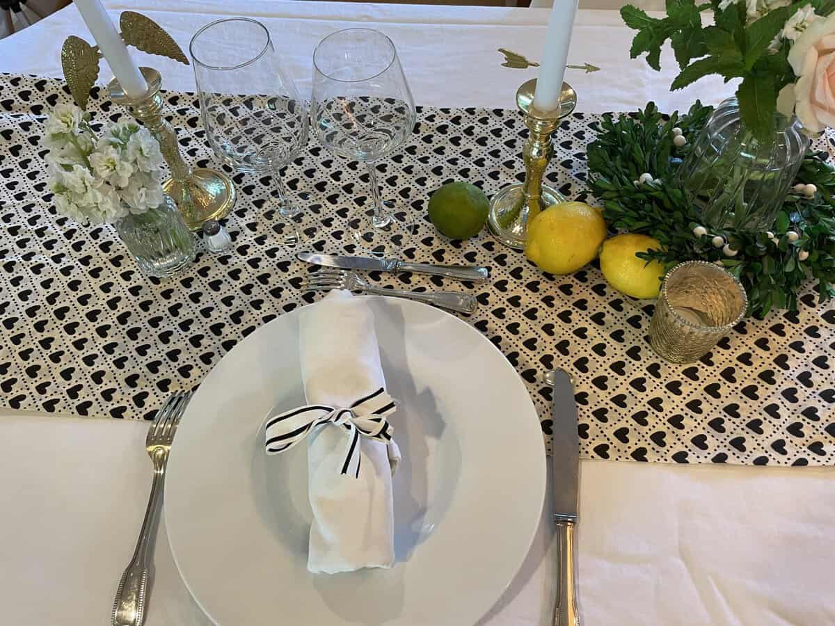 French Style Series - The art of setting the table. - Le Chef's Wife